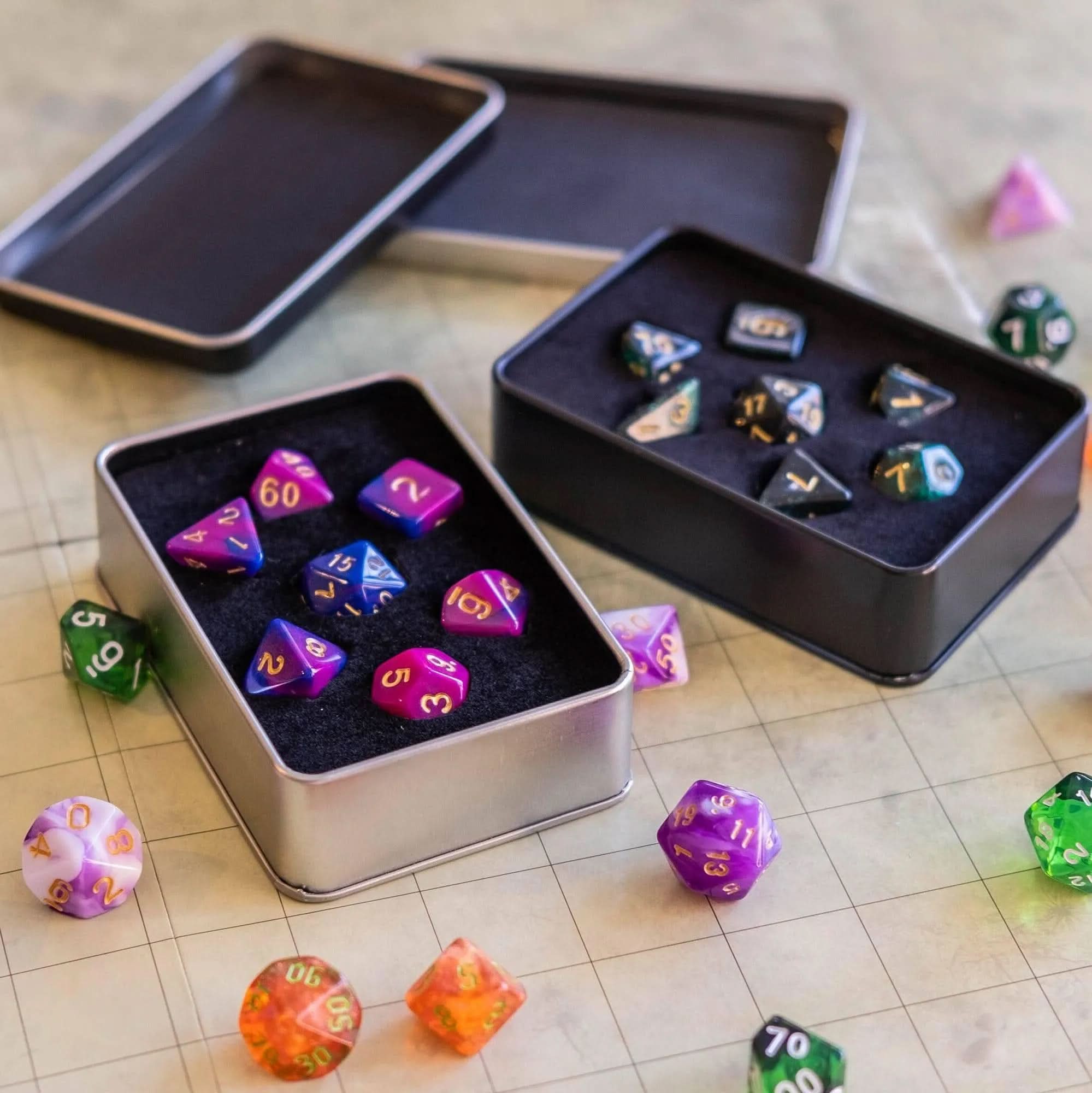 Metal Dice Tin with dice | dnd dice